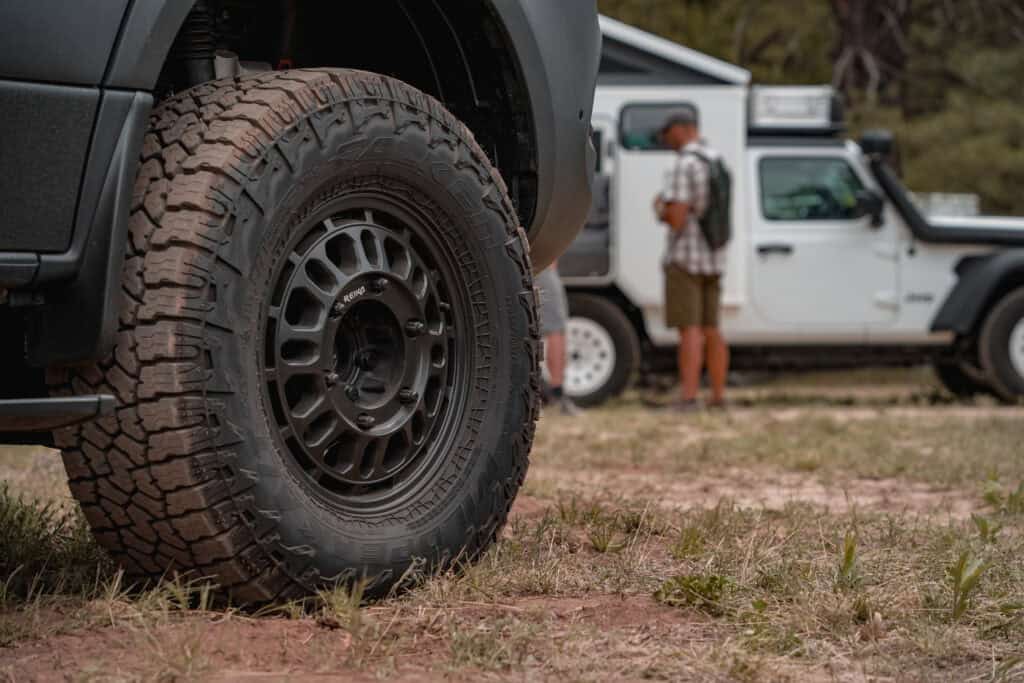 Premium Sprinter 3500 Wheels R35v Rambler Bronze Front