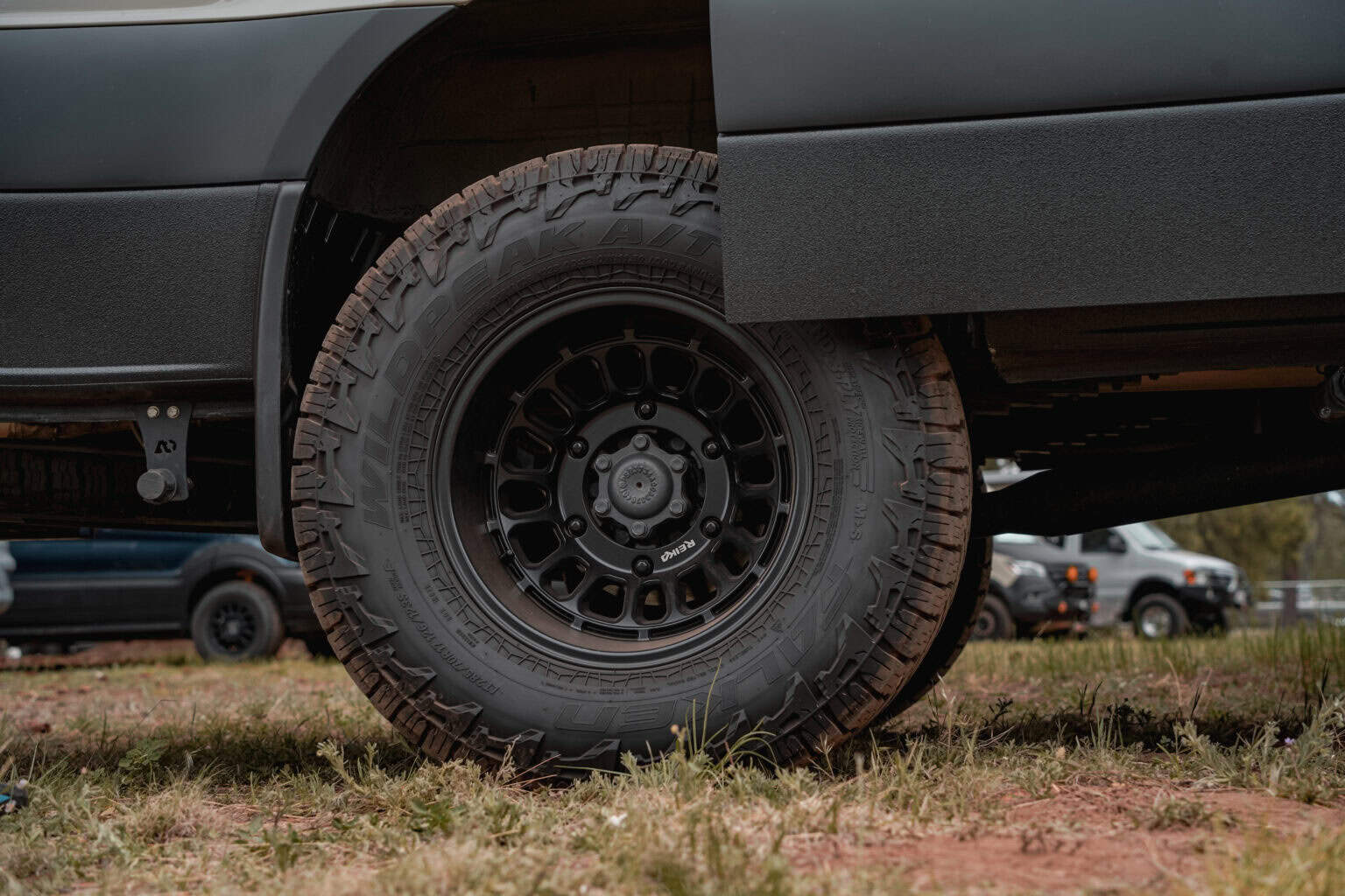 Premium Sprinter 3500 Wheels R35v Rambler Bronze Front